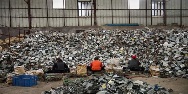 Effective Ways to Tackle the Menace of E-Waste